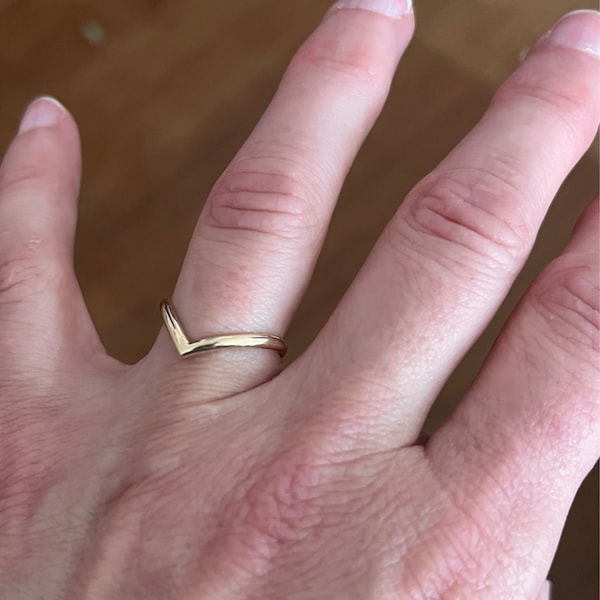 14kt Gold Filled Chevron Ring . Handcrafted . Minimalist Jewelry . Made to Order - Etsy