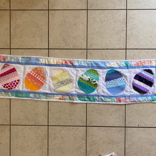 Happy Hunting - Easter Table Runner Pattern - PATTERN ONLY - Etsy