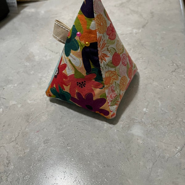 Patchwork Pyramid Pin Cushion Sewing Pattern (PDF Download) - Etsy