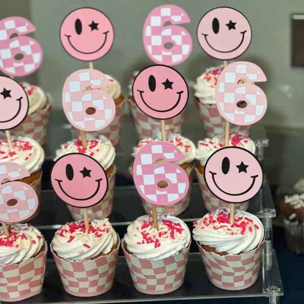One Happy Babe Centerpieces | Checkered Centerpieces | Smiley Face ...
