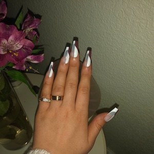 MAEVE Reusable Hand Painted Press On Nails White abstract | Etsy