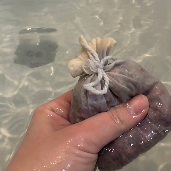 ESSENTIALS Bath Pouches - Set of 4 Luxurious Bath Soaks, Night, Beauty ...