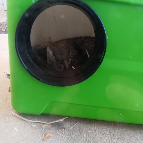 IGLOO- Cat Sleeping House for Winter, Kitty House Shelter, Portable Indoor Cat Shelter, Outdoor ...