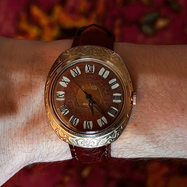 NIWA Nixie Watch V2.0 - Neptune Case, Titanium Case, Nixie Tube Wrist ...