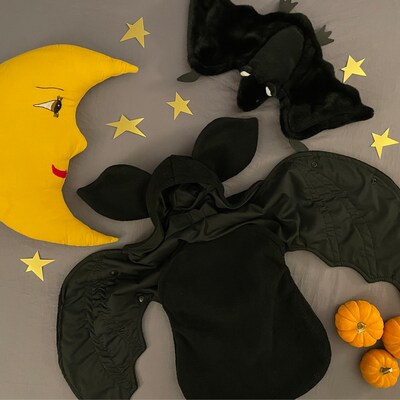 Newborn Baby Swaddle Blanket Black With Lilac Bat Blanket / Spooky Baby ...