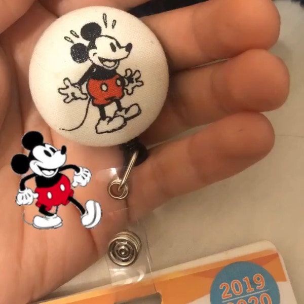 Retractable Badge ID Holder - Disney Mickey Mouse and Minnie Mouse ...