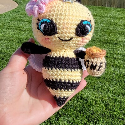 Mini Crochet Bee Pattern Cute Amigurumi Bee Small Amigurumi Crochet ...