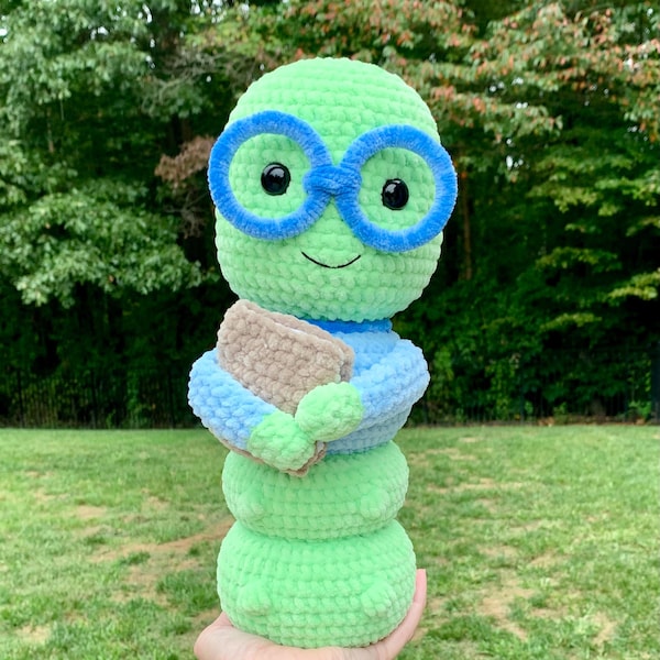 Blake Bookworm || Crochet Pattern PDF || Digital File Only - Etsy