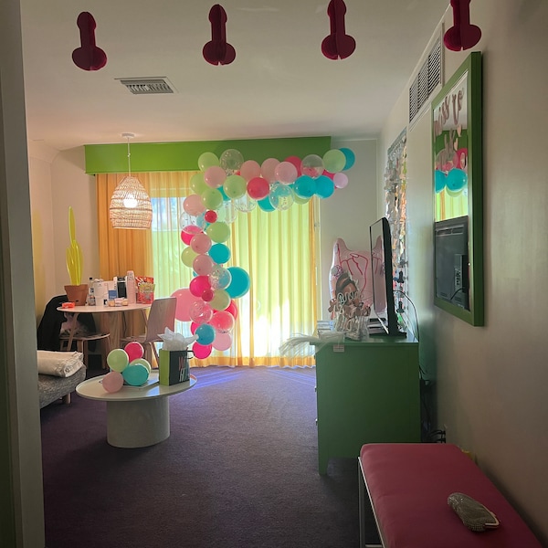 Xo, Fetti Penis Paper Accordion - 4 Pcs, 7" | Bach Party Decorations ...