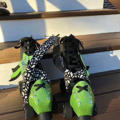 Spooky Ghosts Roller Skate Carrying Leash - Etsy