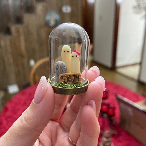 Fancy Bookworm With a Top Hat! | Limited Edition Clay Figure | Funny ...