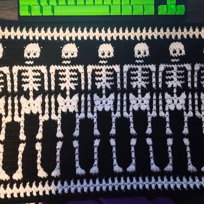 The Catacombs Pack Mosaic Crochet Skull Patterns by Sixel Design - Etsy