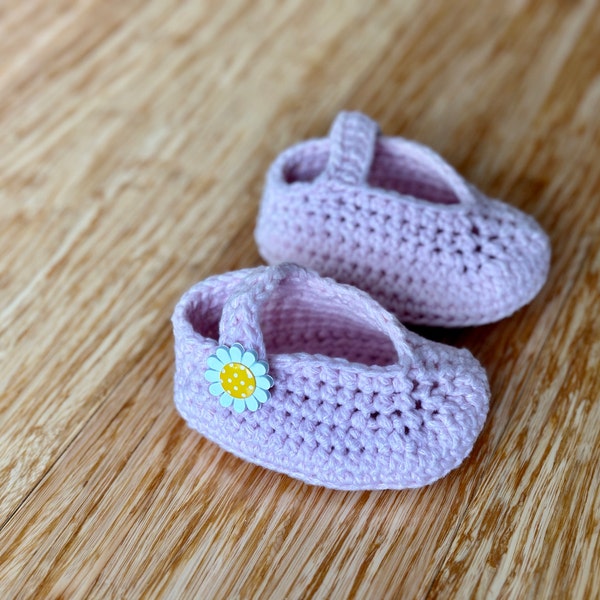 Crochet Baby Shoes Pattern, Quick and Easy Crochet Baby Slippers ...