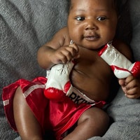 LIMITED-TIME SALE! Adorable Baby Boxing Set for First Pictures ...