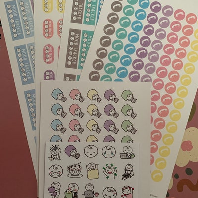 Doodle Emoticon Stickers Emoticon Round Stickers Face Emoticon Stickers ...