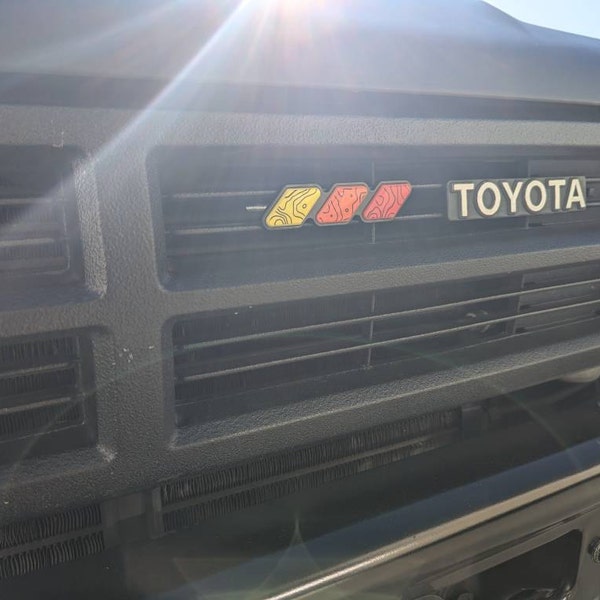 Topo Tri-color Grille Badge Emblem Fit for Toyota Tacoma 4runner Tundra ...