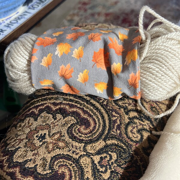 Yarn Cake Cozy, Skein Holder, Yarn Sleeve, Yarn Sock, Winter Knits Yarn ...