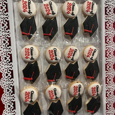 12 Personalized Graduation Cookies - Etsy