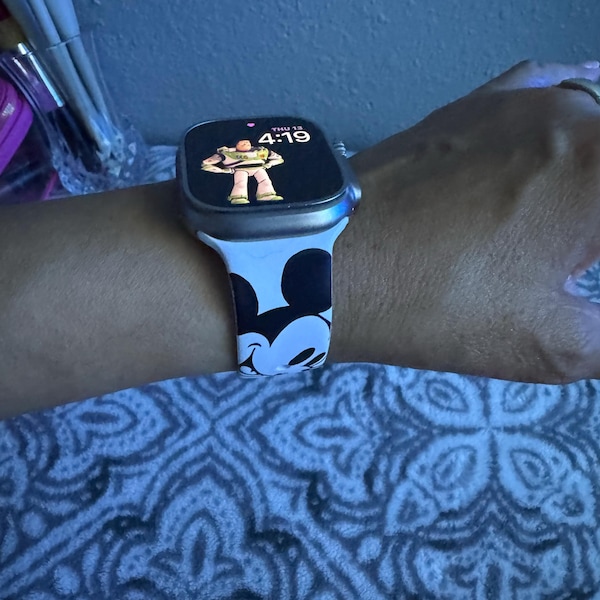 Garfield Laser Engraved Dual Color Silicone Watch Band for Apple ...