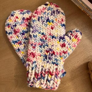 EASY BULKY MITTENS | My First Super Bulky Easy Mittens Knitting Pattern ...