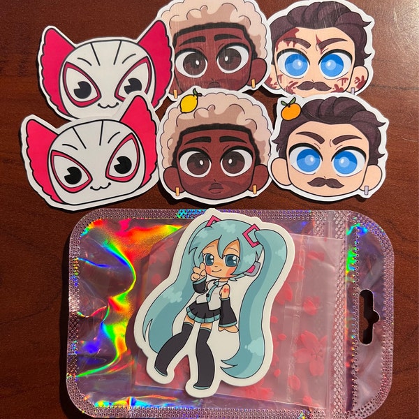 Invincible Epoxy Acrylic Chibi Keychains TV Comic Show - Etsy