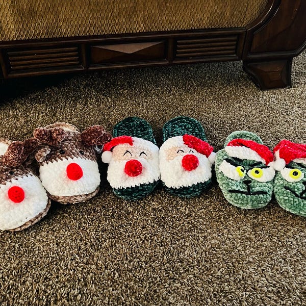 Crochet Christmas Pattern, Grrinch Slippers Crochet, Santa Claus ...
