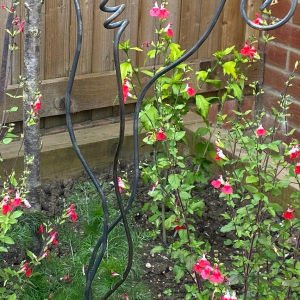 Hand Forged Treble Clef Steel Plant Stake - Etsy UK