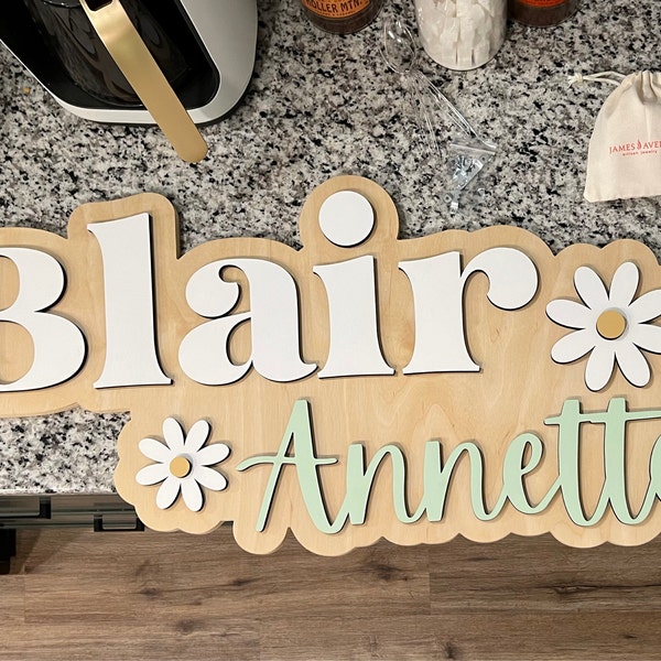 Daisy Name Sign, Nursery Name Sign, Daisy Nursery Decor, Name Sign for ...