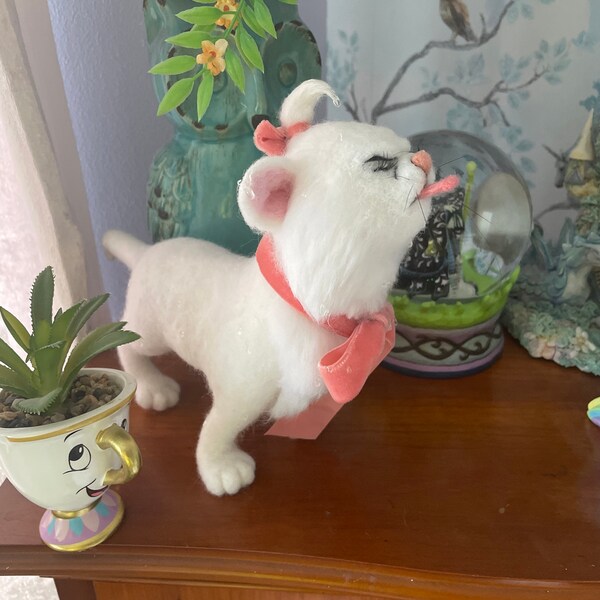 Marley and Minnie - Needle Felt Badger and Mouse - Etsy