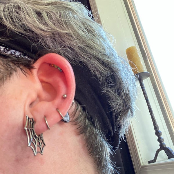 14g Scaffold Industrial Piercing Bar Colour Funky Wavy Heartbeat Design ...