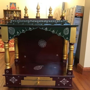 Wooden Temple Mandir Handcrafted Mandir Pooja Ghar With 9 Pooja Items ...