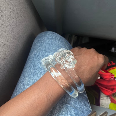 LUCITE KNOT BANGLE, Clear Acrylic Bangle, Lucite Bangle, Acrylic Bangle, Acrylic Bracelet, Clear ...