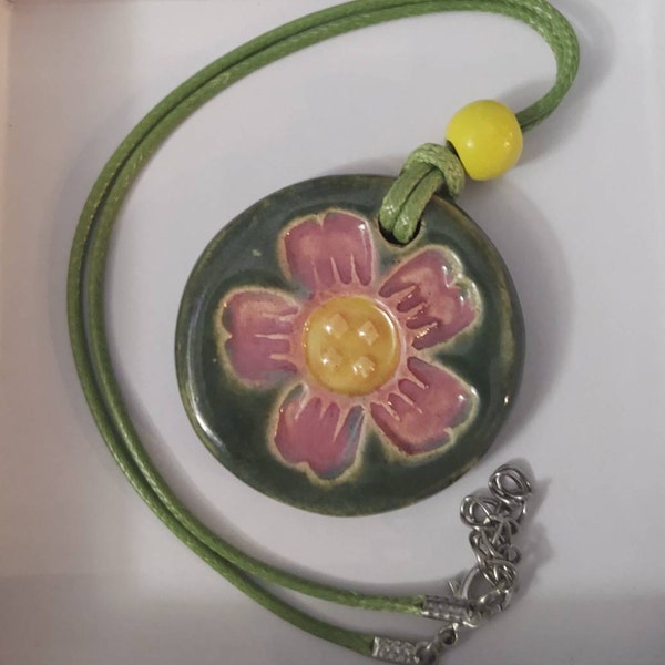Flower Pendant Necklace - Etsy