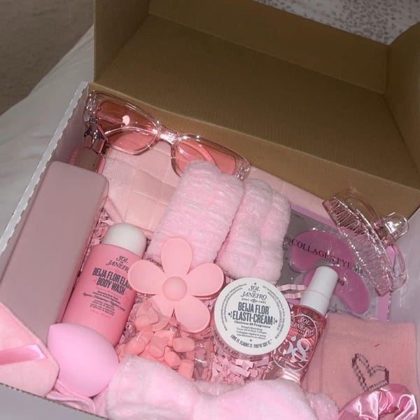Personalised Pink Hamper Gift Box // Girls Birthday Hamper, Spa Treat ...