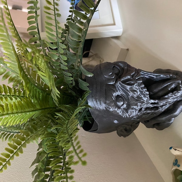 Horror Planter - Zombie Bust Plant Pot, Scary & Dark Gothic Sculpture ...