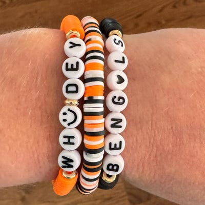 Halloween Bracelets / Halloween Beaded Bracelet Sets / Halloween Spooky ...