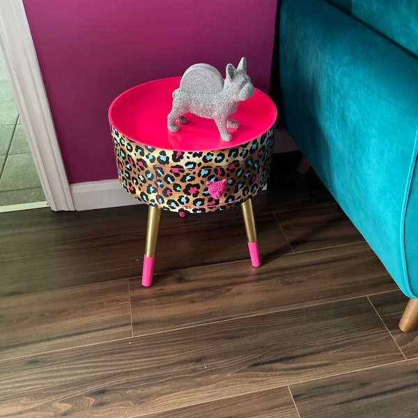 Hot Pink Magenta Leopard Round Bedside Table . Fun Bright Home Decor ...