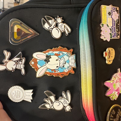 Platinum Enamel Pin Valorant - Etsy