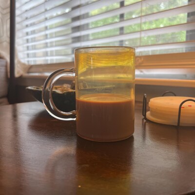 Color Changing Wine Glass Handblown Borosilicate Glass Elevated ...