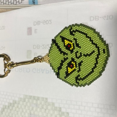 Beaded Grinch Face Round Flat Christmas Ornament Miyuki Brick Stitch ...