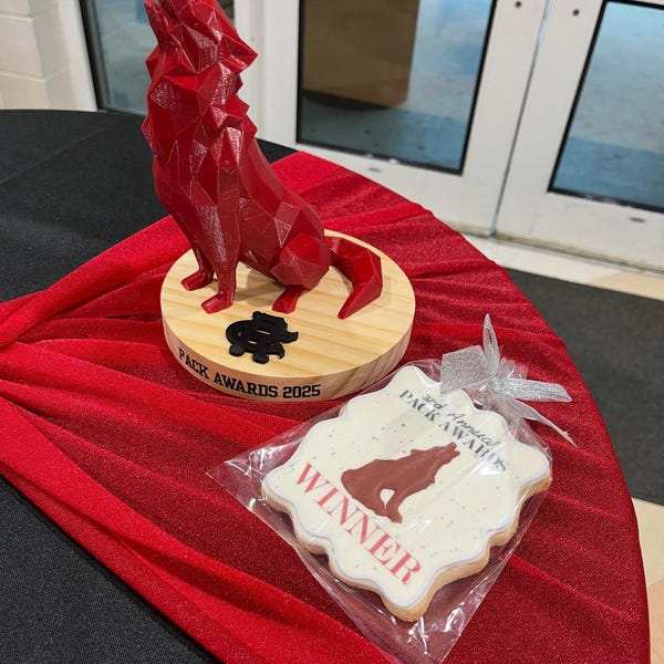 Articulated Wolf Figurine – 3D Printed Flexible Animal Toy | Fidget ...