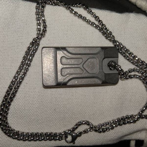 Circuit Board Necklace Geek Working PCB Board Necklace Chip Bluetooth ...