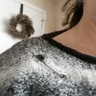 Keyhole Pins-black Safety Pins - Etsy