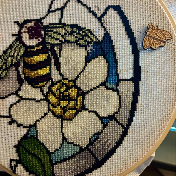 Mini Drop Wooden Embroidery Frame, Mini Wooden Frame, Tiny Stitch Work ...