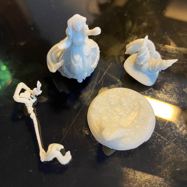 Female Necromancer Miniature | Twin Goddess Miniatures | Tabletop RPG ...