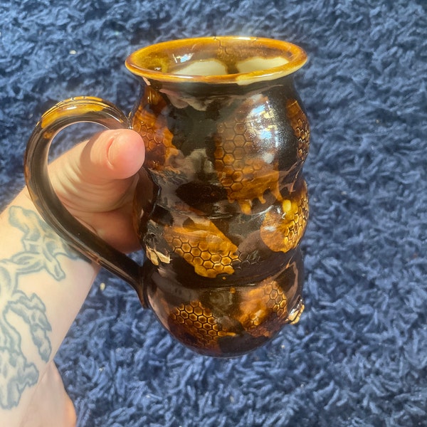 Honey Bee Hive Mug - Etsy