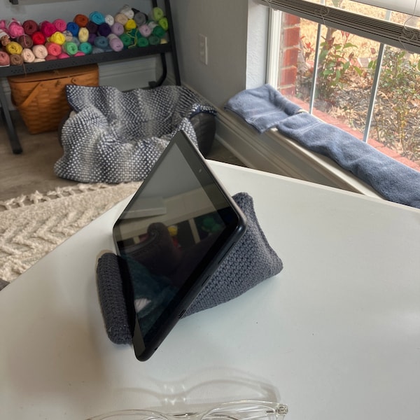 Crochet Pattern for a Phone/tablet Holder Cushion - Etsy