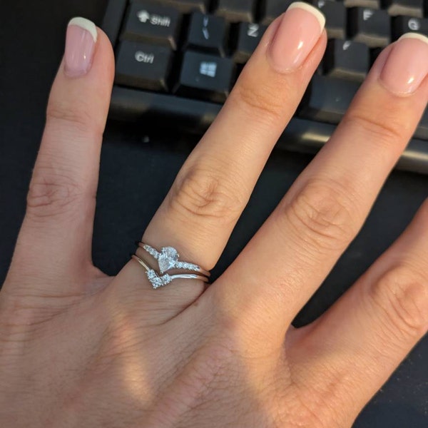 8-prong Round Engagement Ring in 14k Solid Silver / 3 CT Moissanite ...