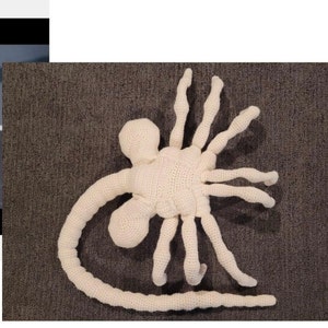 Facehugger Crochet Pattern - Etsy