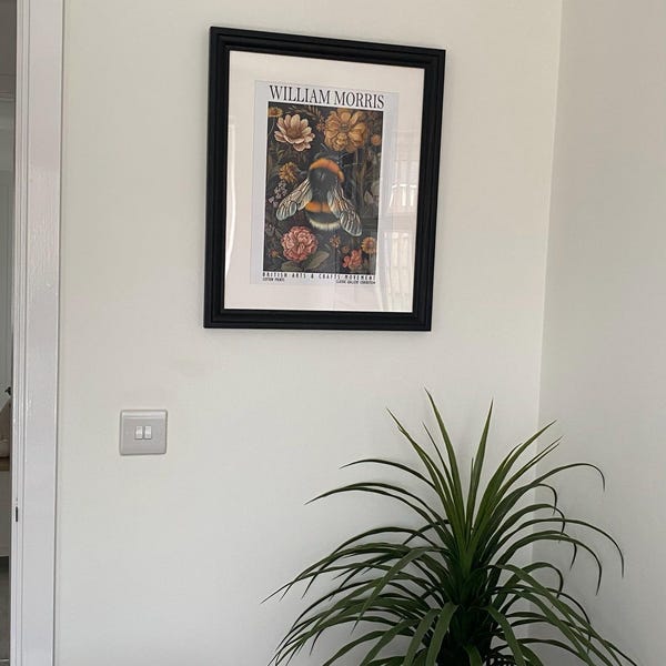 William Morris Style Bumble Bee Print - Cotton Prints Exhibition ...